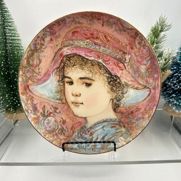 Edna Hibel | Dining | Edna Hibel 984 Germany Giselle A Tribute To All ...